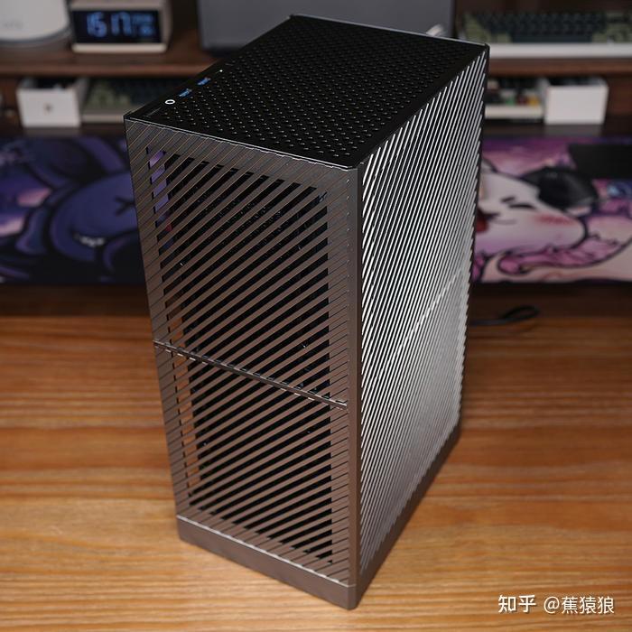 高扩展性的立式 ITX 机箱，阿猫 ACAT Abox One 2.0 装机展示