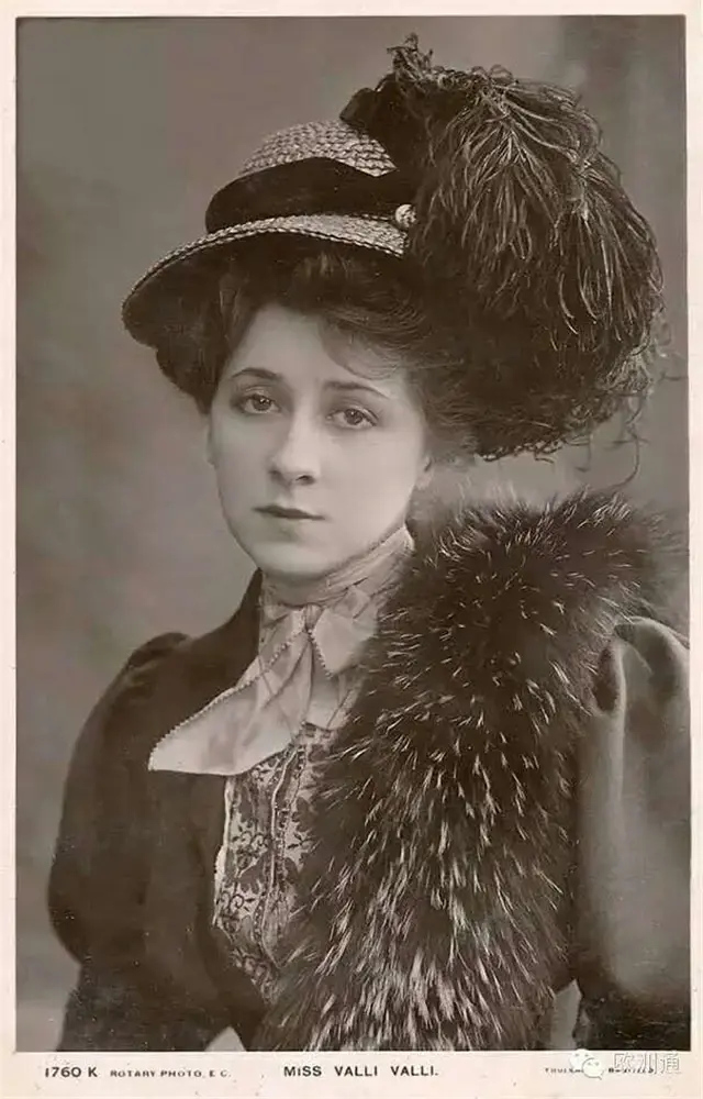 【钢铁雄心4】不早战的话，要如何才能快速建立神圣罗马帝国？感觉原版真心难啊，有没有什么好的方法？ - 知乎