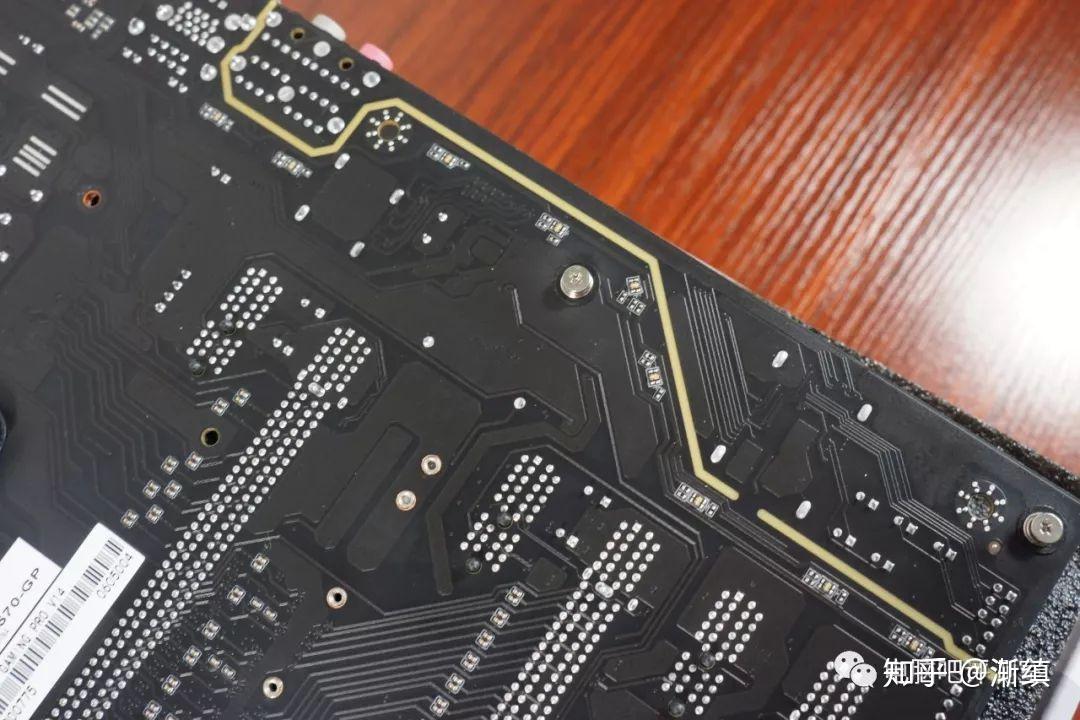 【八测】做得还可以嘛！七彩虹CVN X570 GAMING PRO V14上手 - 知乎