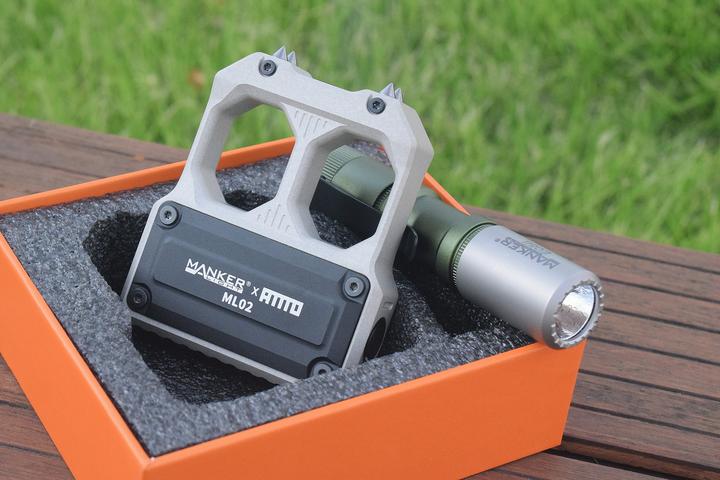 有了它，让你瞬间化身一拳超人！Manker漫客ML02多功能指虎手电评 - 知乎