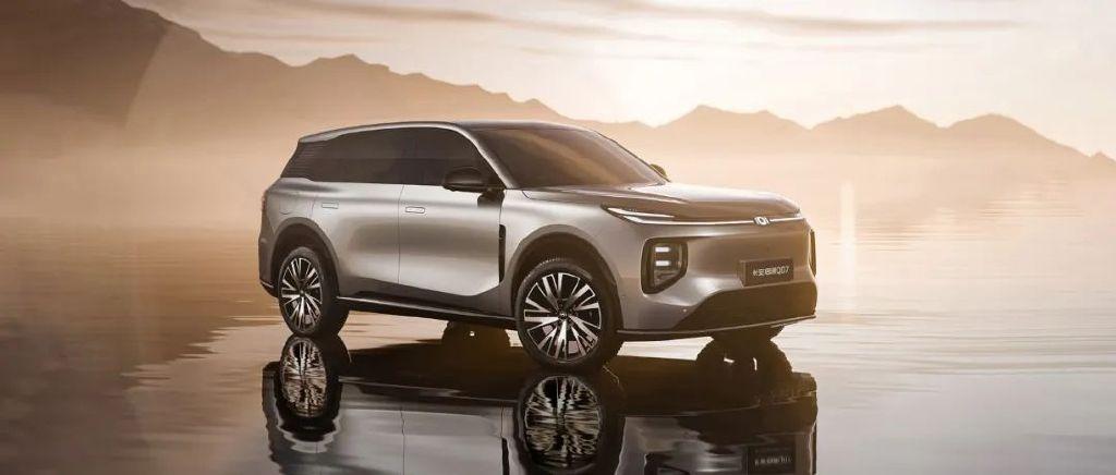 与宋L DM-i智驾版近身肉搏！启源Q07有多大胜算？ - 知乎