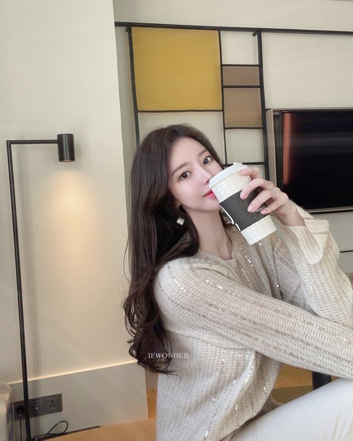 爱看INS#1 韩国气质网红美女 艾琳 - 知乎