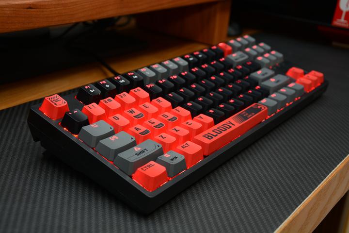 花一把的钱体验三把的手感，血手幽灵T87 LT变速光轴机械键盘开箱 - 知乎