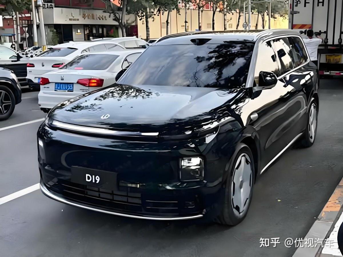 想买大型SUV的有福了！零跑D19定档10月16日发布，或售25-30万 - 知乎