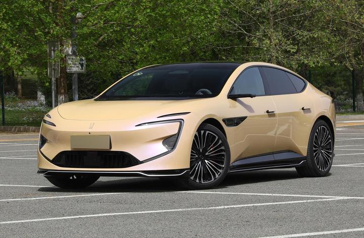 同价位就是不想要小米SU7，这几款同样是国产不错的纯电轿车 - 知乎