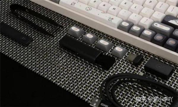 IQUNIX F97机械键盘评测：可玩性非常出色 - 知乎