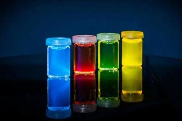 材料 | Kebotix与多伦多大学合作开发新型OLED材料，显著提高发光效率 - 知乎