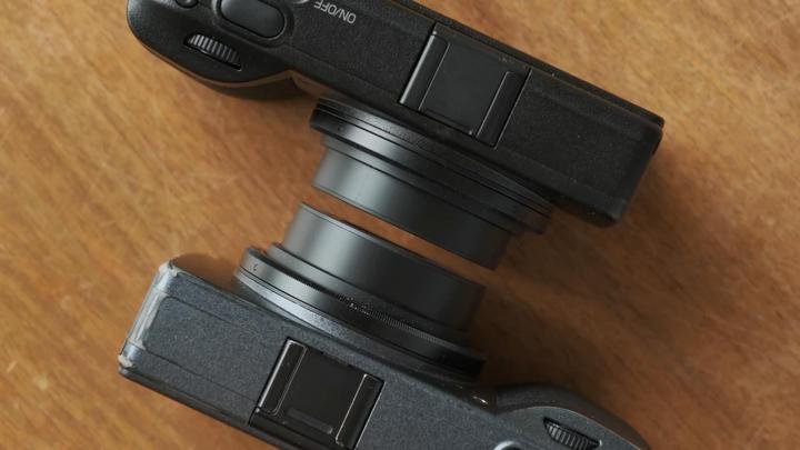 实拍对比！理光GR4、GR3相机外观有何不同？ - 知乎