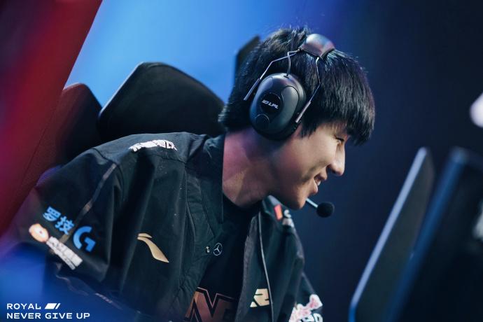 RNG对阵WE，GALA状态回归，Angel上演狂飙沙皇 - 知乎