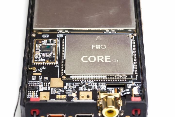 分离式DAC的文艺复兴，FIIO Q15解码耳放评测+拆解 - 知乎