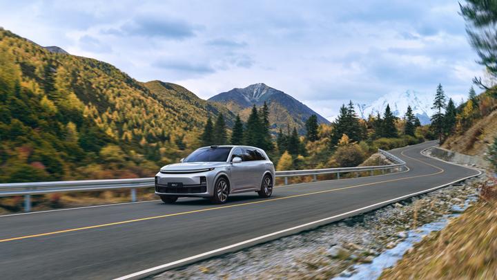 爆款预定，31.98万起，主打大五座，配空气悬架，理想L7正式上市 - 知乎