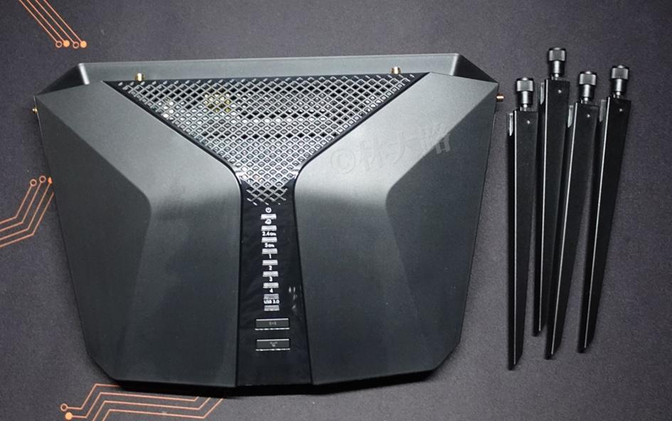 大路测评第2期：网件夜鹰RAX50的双重身份