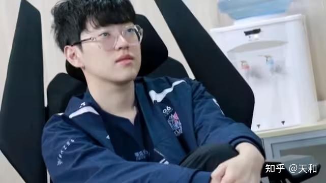 JDG三连冠 ! LNG溃不成军，要去冒泡赛打EDG了 - 知乎