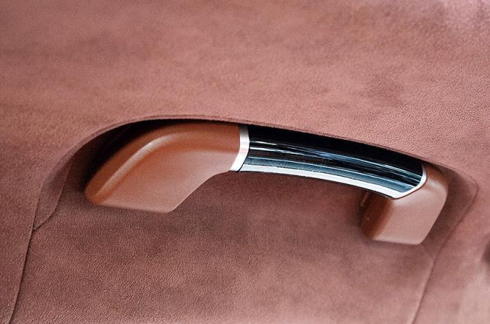 alcantara是皮吗？它的优缺点有哪些？和真皮哪个好 - 知乎