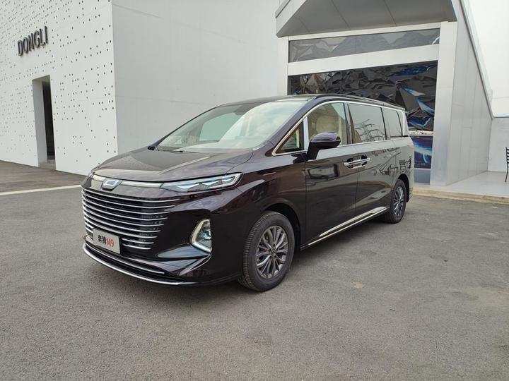 预售价23.58万起，搭载2.0T发动机，中大型MPV奔腾M9来了 - 知乎