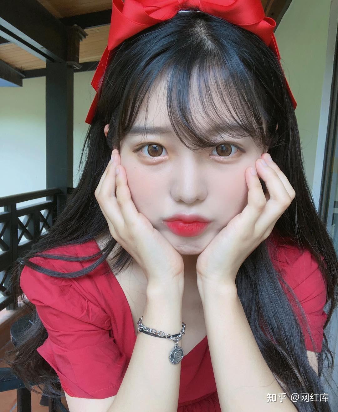 可爱与性感兼具！韩国人气正妹模特oxxooi美照欣赏！ - 知乎