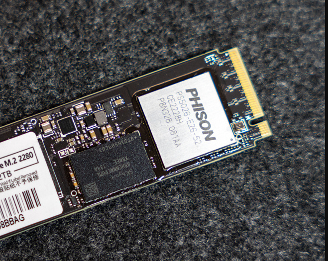 多快才是快，每秒万兆读写，PCI-E 5.0 M.2硬盘实测 - 知乎