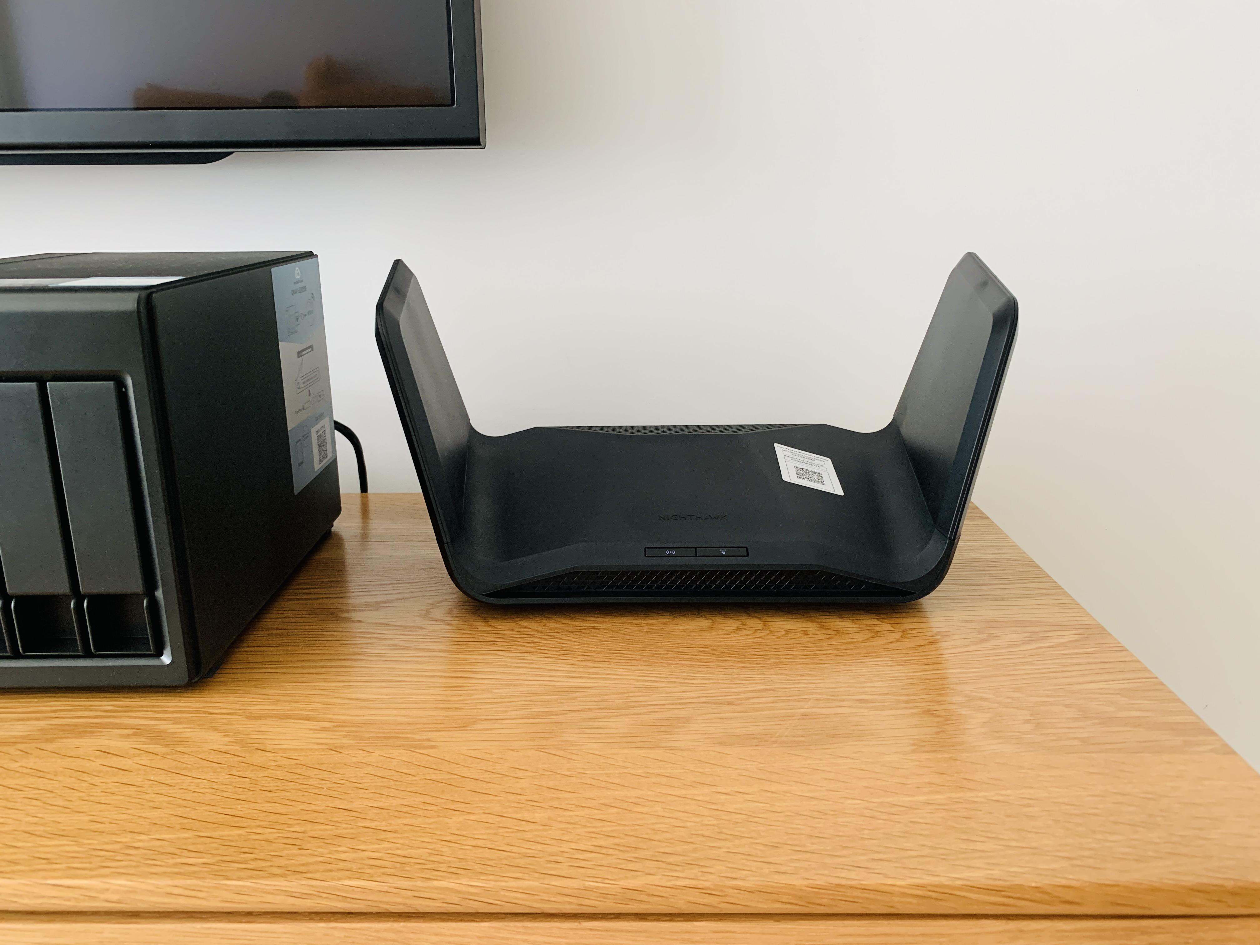 不仅有颜值更有实力——网件NightHawk RAX70三频路由器使用体验 - 知乎