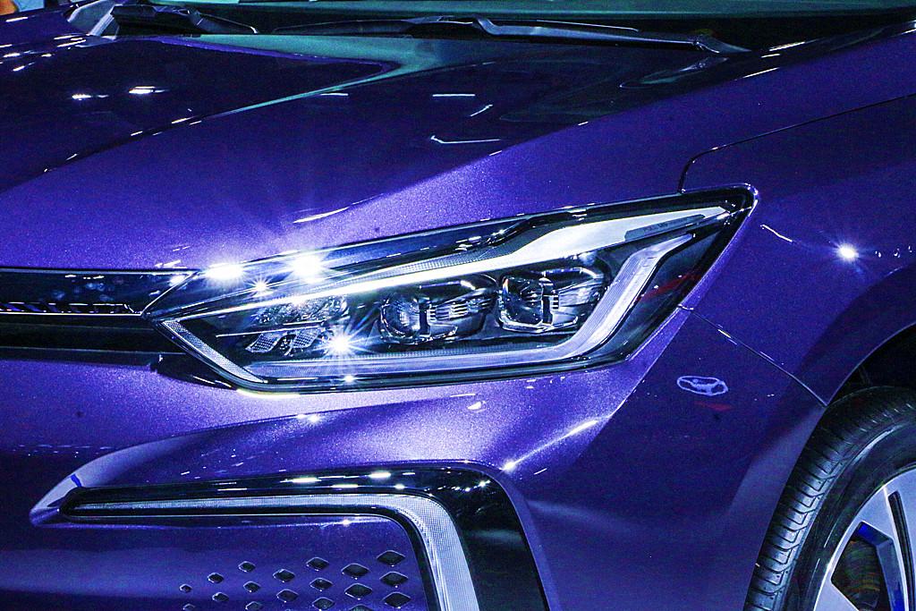 新车图解 | 北汽新能源EU7：续航451km，科幻范儿十足 - 知乎