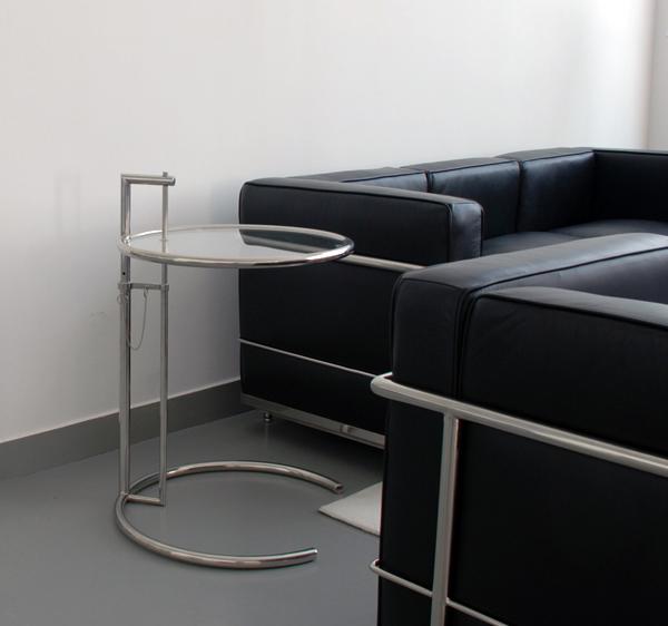 现代家具格雷茶几（Eileen Gray End Table） - 知乎