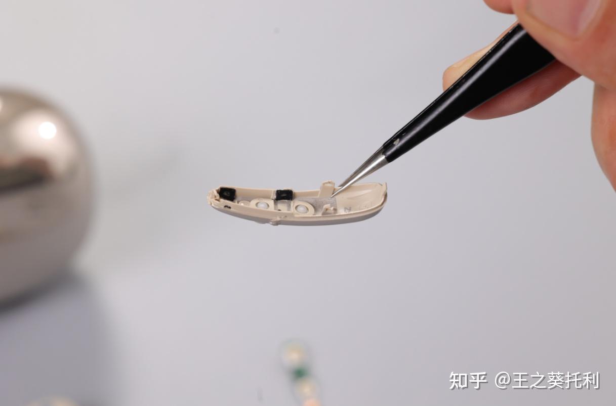 助听器怎么选？贵的助听器和便宜的有何区别？挚听RIC 2.0 Pro 助听器值得买吗？内有挚听RIC 2.0 Pro 助听器拆机实测~ - 知乎