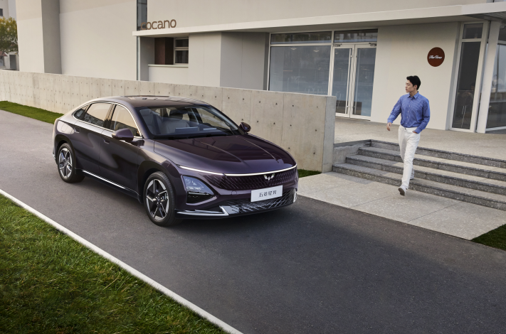 超A级空间，油耗3.98L/100km，星光不足9万起售，该怎么选？ - 知乎