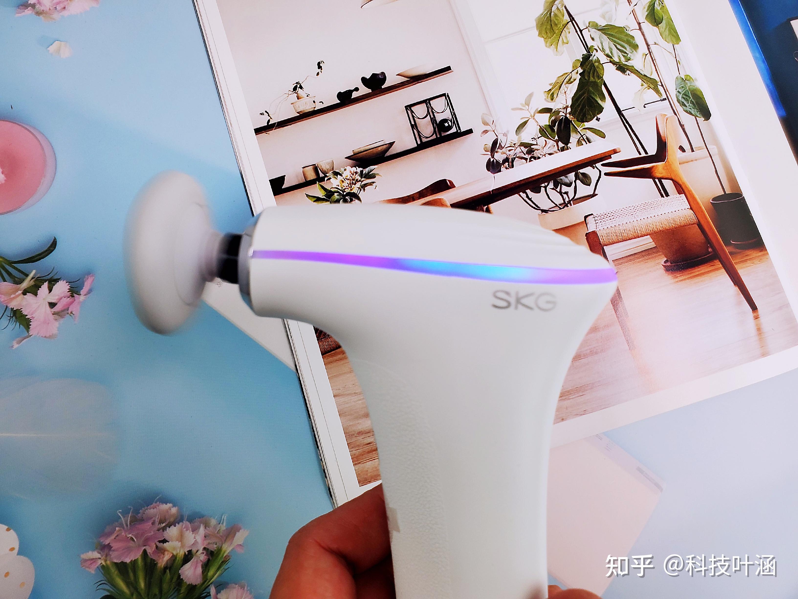 用了SKG F5热敷按摩筋膜，我直接把其他筋膜枪弃了 - 知乎