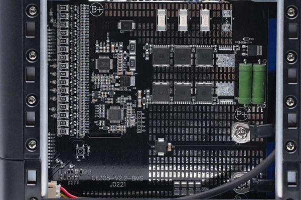 宇电智联 2000W 双向逆变户外电源方案解析 - 知乎