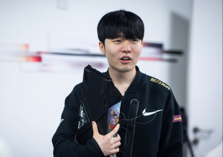 Rookie龙王太猛了！NIP淘汰WE，山鸡惨遭狂喷！赛后采访自嘲废物 - 知乎