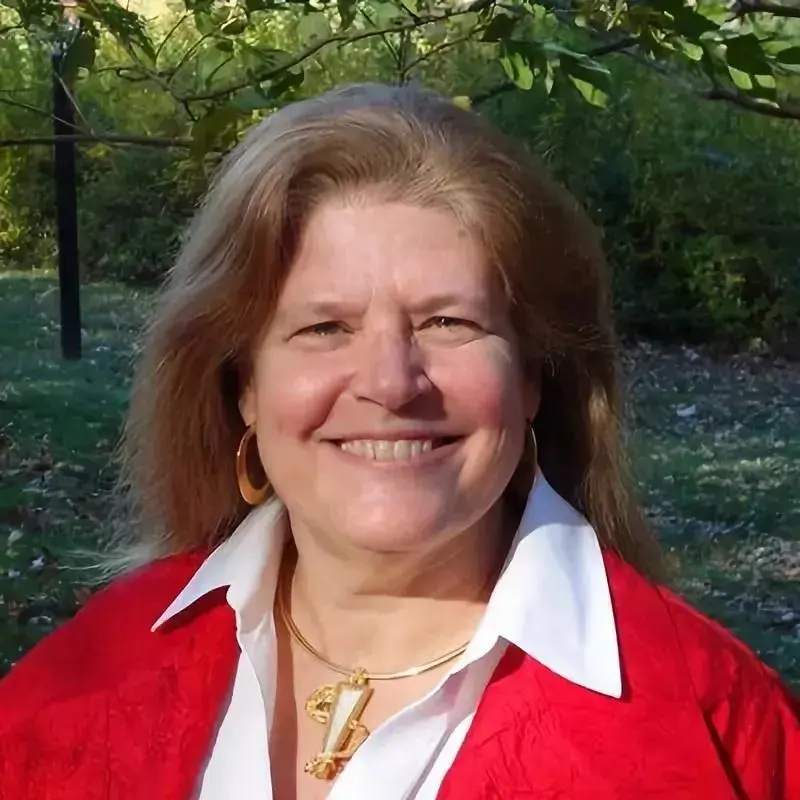 Sally Goebel's Instagram, Twitter & Facebook on IDCrawl