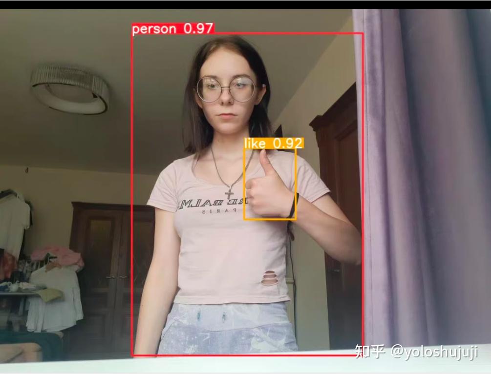 如何使用YOLOv8进行手势识别，并提供详细的训练代码和数据集准备步骤。假设你已经有一个包含2400张图片的数据集，并且这些图片已经标注了 ...