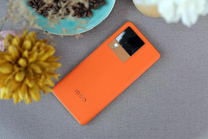 仅差200元！红米K50至尊版与IQOONeo7怎么选？哪一款更值得入手？ - 知乎