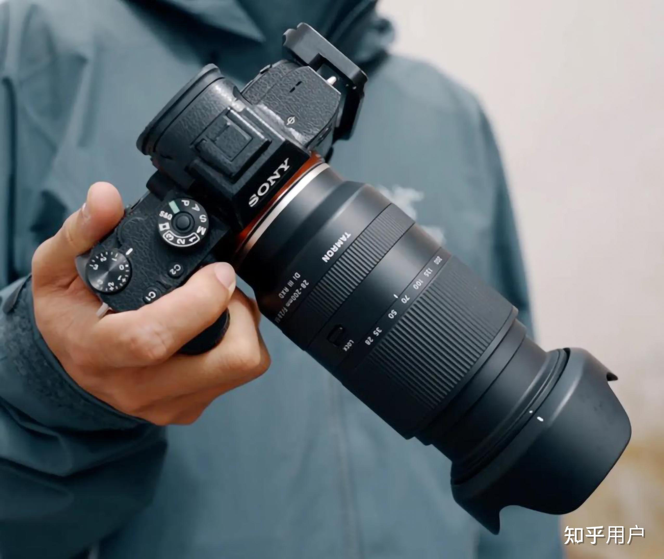 2023年索尼A7m3配腾龙28-200还能抗么？ - 知乎