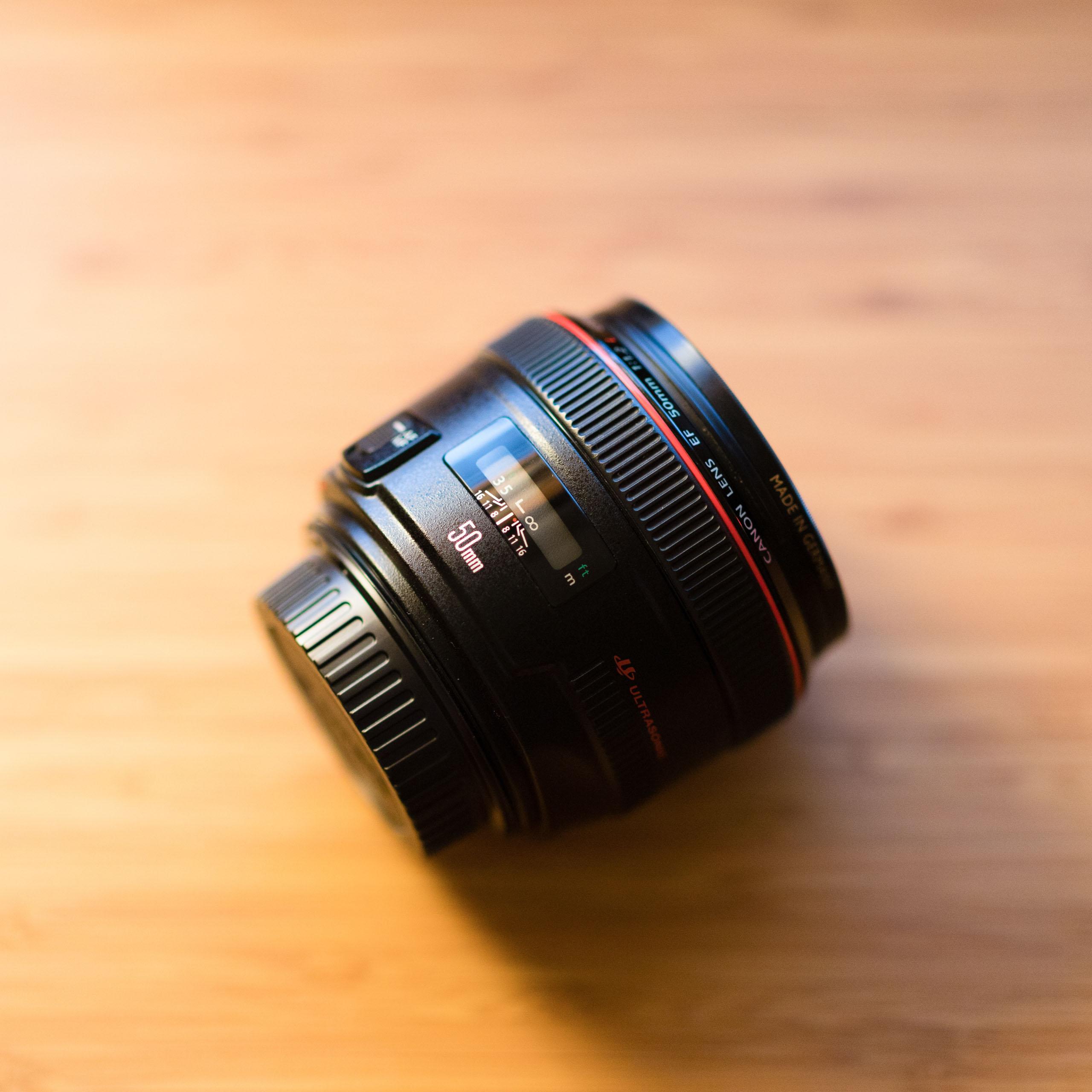 佳能的EF50 1.2怎么样，听说全开肉、对焦慢、紫边重，还值得买吗? - 知乎