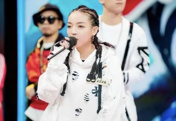 为什么如今VAVA说自己是中国第一女rapper，会有那么多人反对？ - 知乎