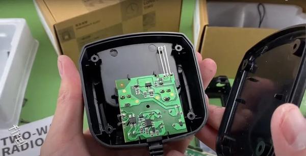 泉盛UVK5对讲机拆机，不亏是比肩宝锋的新一代卷王！ - 知乎