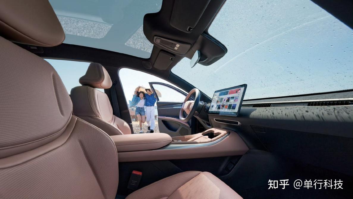 小鹏MONA M03 Max 520线下首秀 首次将20万以上AI智能辅助驾驶带入15万级 - 知乎