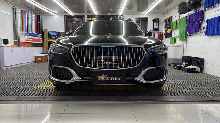 滇池盛景，花开四季！上门昆明22款迈巴赫S480升级五座改四座、S680 20寸大饼轮毂 - 知乎