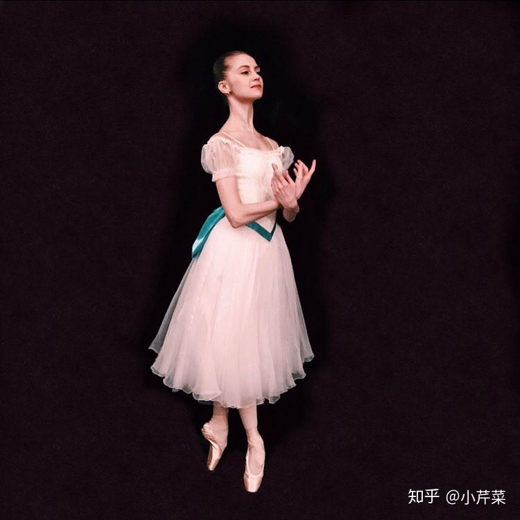 能介绍一下你喜欢的芭蕾舞者吗？ - 知乎