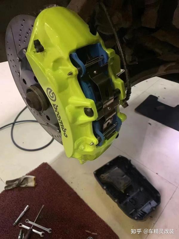 （奥迪A6L刹车改装）Brembo大六活塞卡钳、搭配355高碳盘 - 知乎