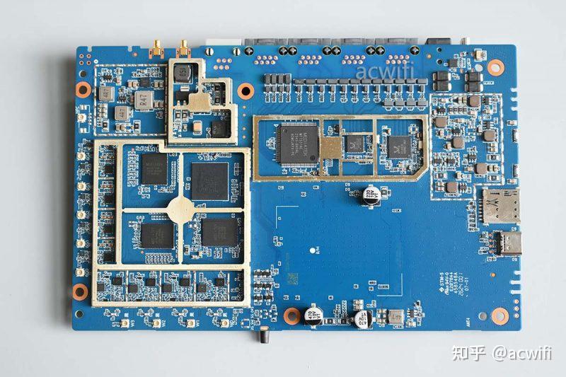 通则ZLT X300 MAX 5G CPE拆机，三频BE19000支持6G和N79 - 知乎