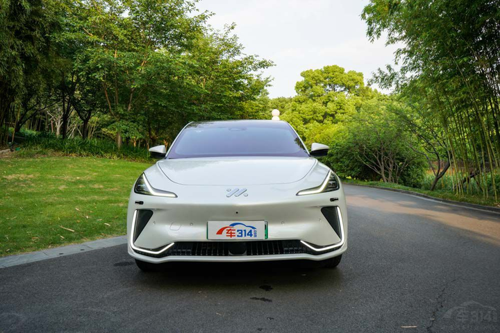 把智己LS7和小鹏G9当购车备选，两车的差距你要知道 - 知乎