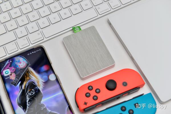 不盲目奢侈、也不过分节约！实用至上的EDC该是什么样子？ - 知乎