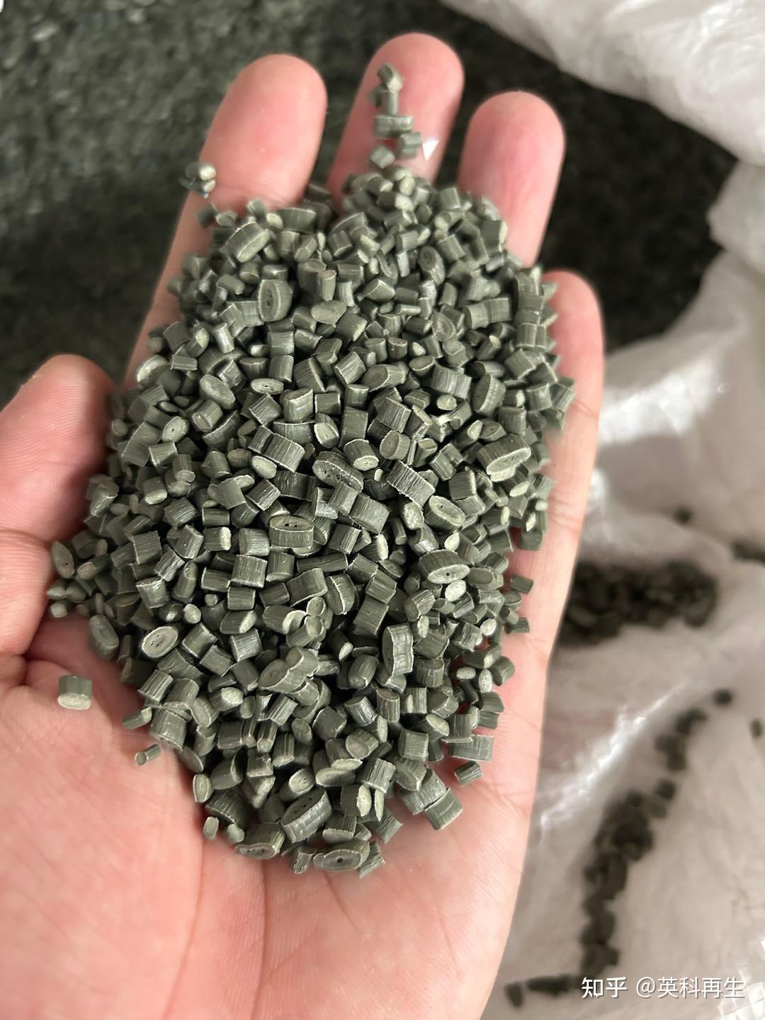 吹膜料：打造柔韧包装的关键材料 - 知乎