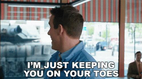 keep on toes是“保持脚趾”吗？理解错了就尴尬了...柯桥生活英语学习 - 知乎