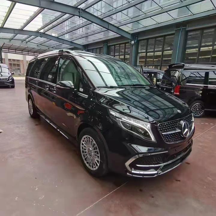 奔驰V260L塞里雅兰版新颖小高顶设计更加实用 - 知乎