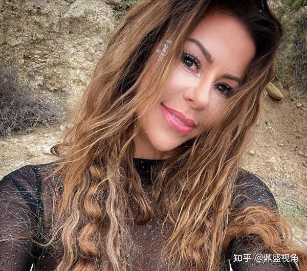 业界名人堂女神，业界12位顶尖明星之一，业界大奖得主，你喜欢谁 - 知乎