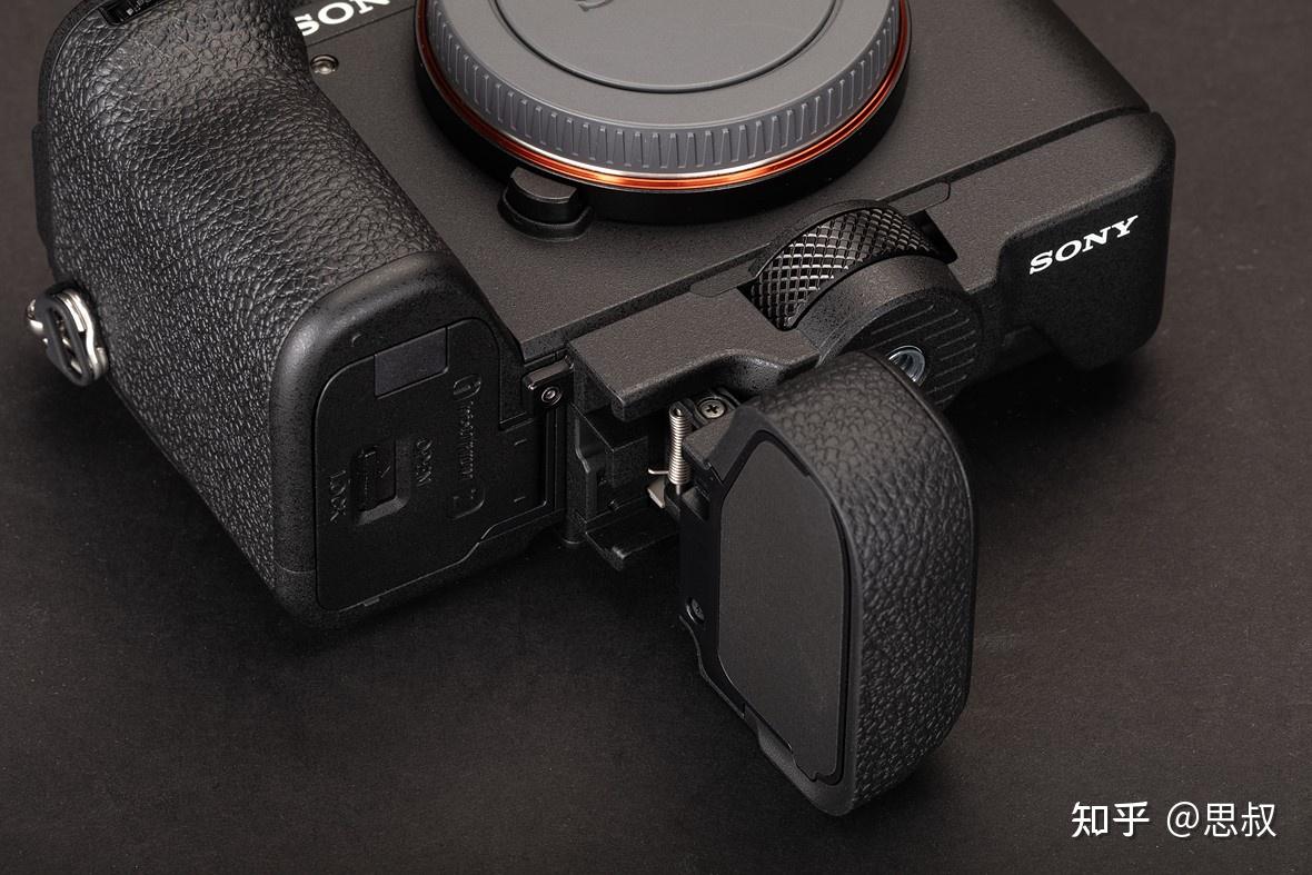 如何评价索尼在 8.29 发布的 A7C2 和 A7CR，有哪些亮点和不足? - 知乎