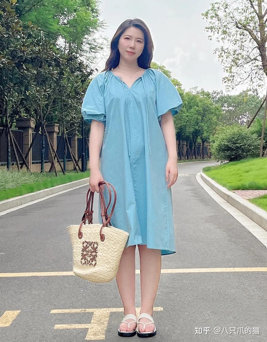 会打扮的“胖女人”有多美？她165cm/142斤，各种美衣美裙都敢穿 - 知乎