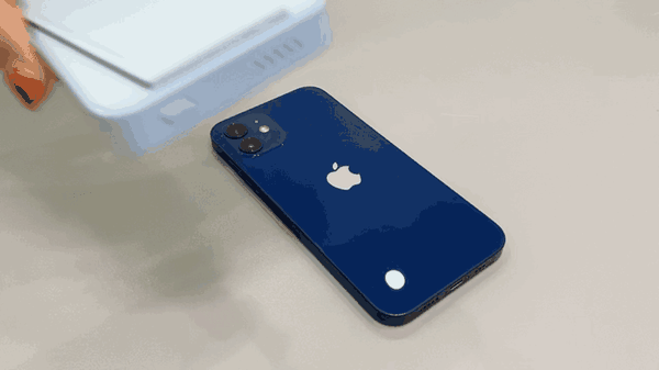 功能再升级，磁吸+支架解放双手——摩米士MagSafe磁吸无线充电宝 - 知乎